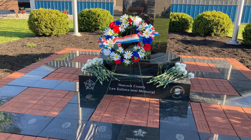 Fort Findlay FOP Honors Fallen Officers At Memorial Service - 106.3 The Fox