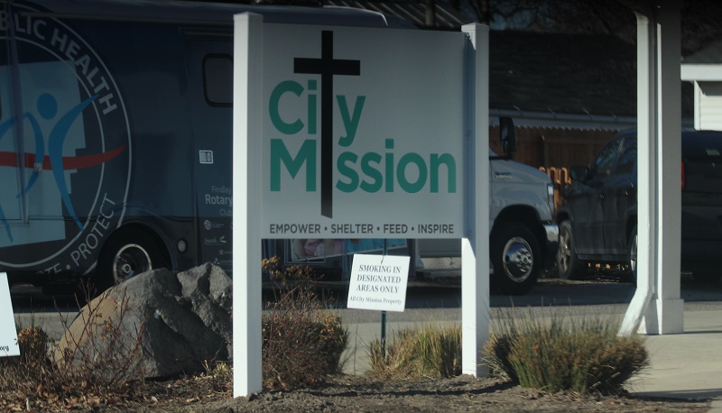 City Mission Of Findlay Gets New Sign - 106.3 The Fox