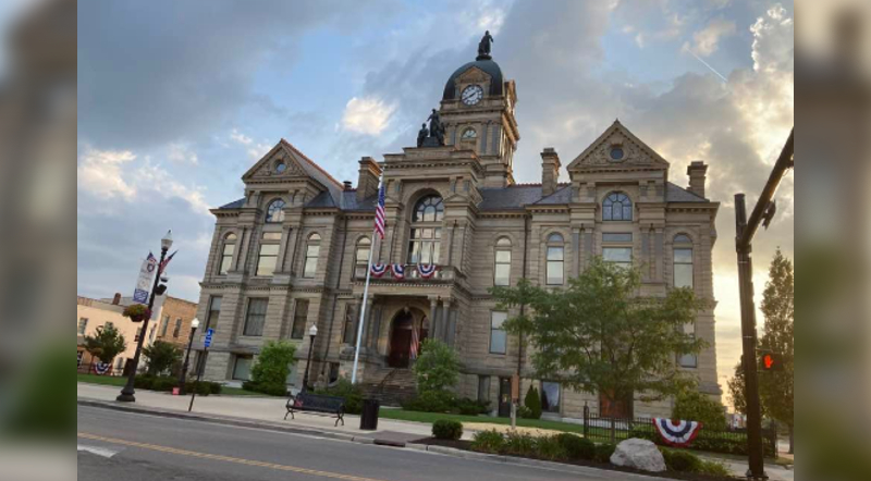 Hancock County Courthouse To Light Up - 106.3 The Fox